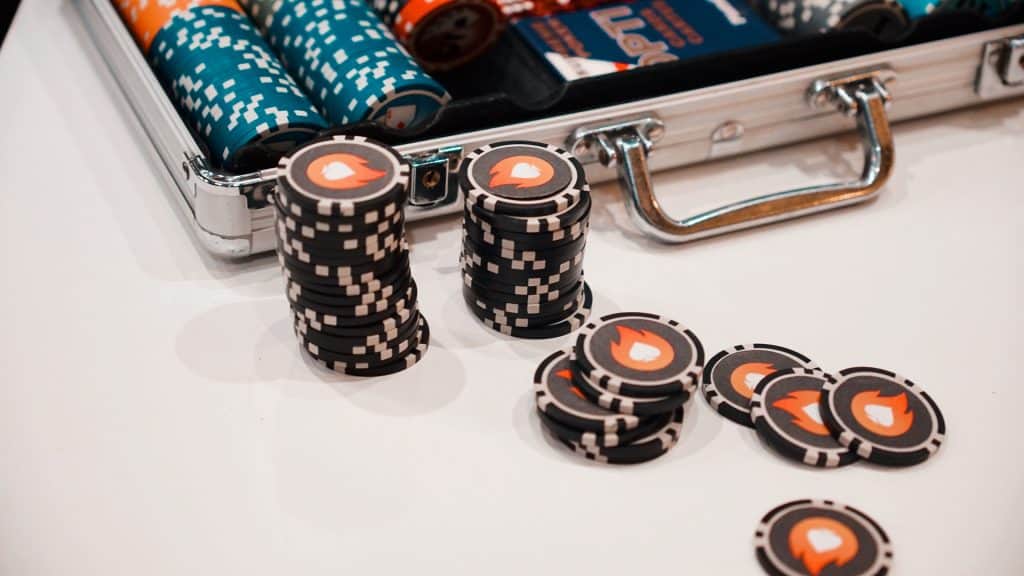 Overview of AI poker software using neural networks